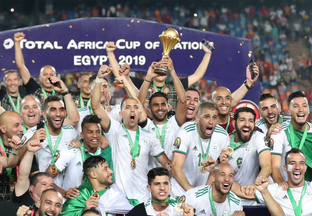 Football : L’Algérie élue meilleure sélection arabe de l’année 2019 ...